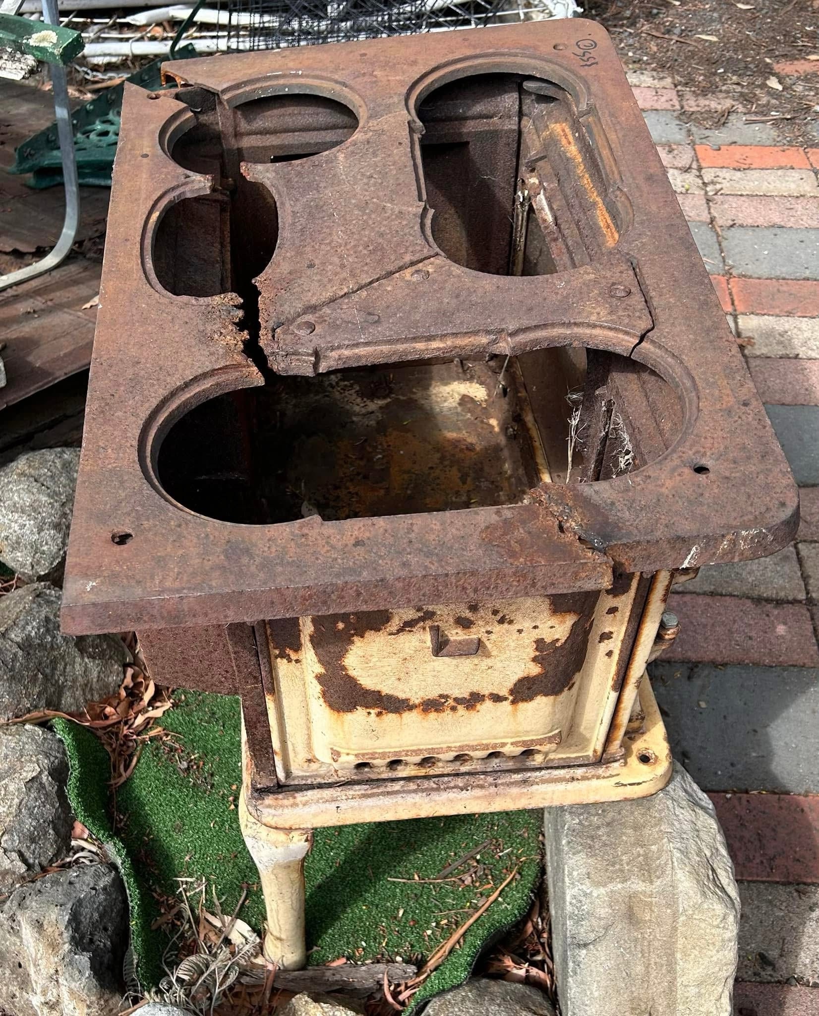 A bit of junk art photography… – Travellin' Penguin